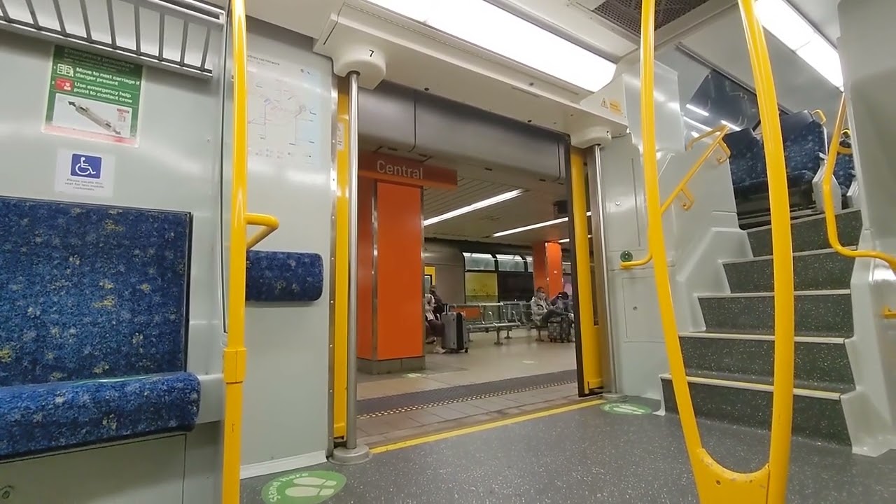 [Sydney Trains] Tangara train door open and close at Central Station ...