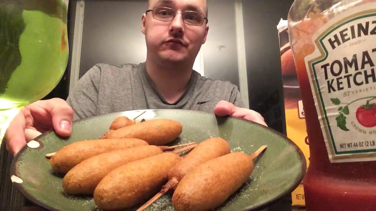 Munch & Mumble 17: "Beddar Cheddar" Corn Dogs [Johnsonville Food Review ...