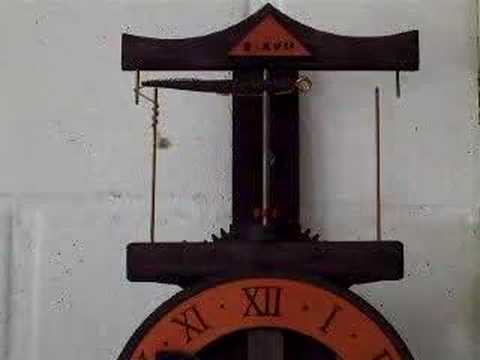 Ignatz flying pendulum Clock 2/2 - YouTube