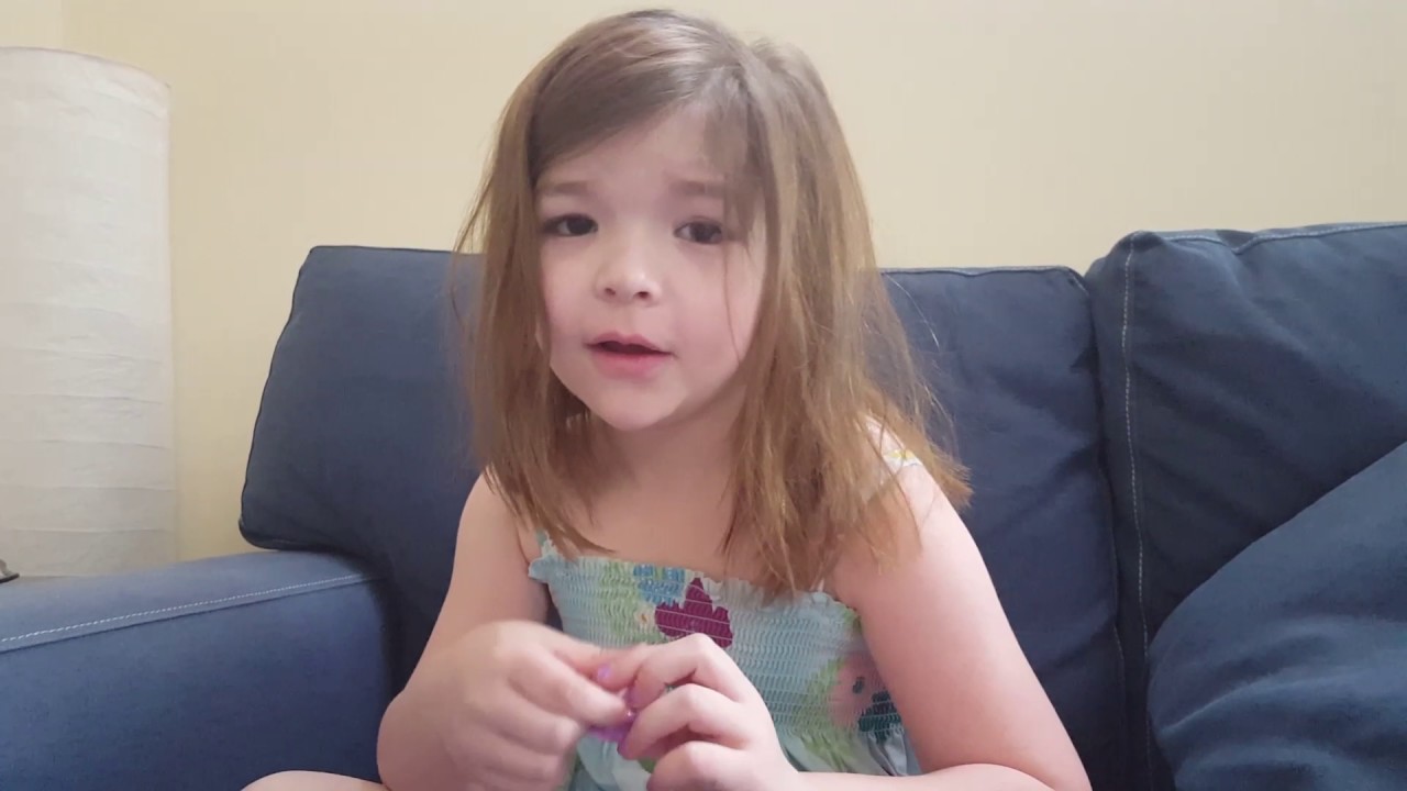 Happy Easter! Rylee opens blind bags. - YouTube