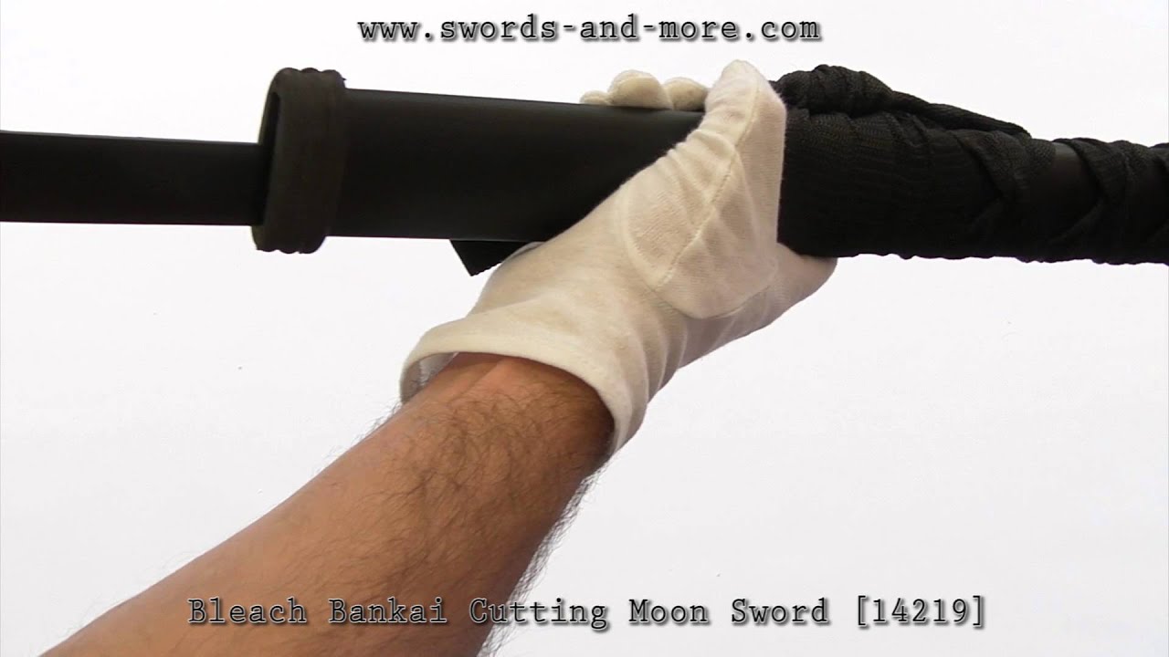 Bleach Bankai Cutting Moon Sword 14219 - YouTube