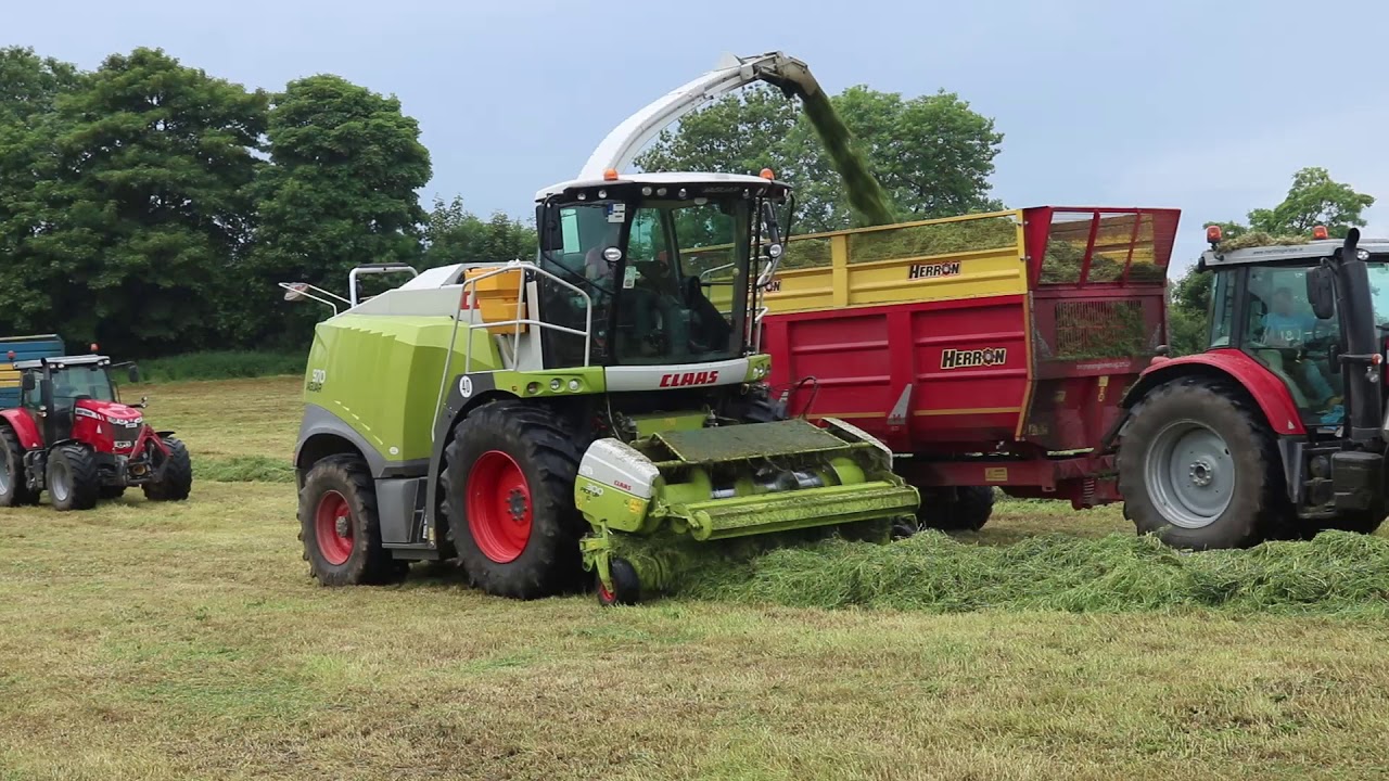 Lifting Silage With Keith Allen In Co Cavan 2018 - YouTube
