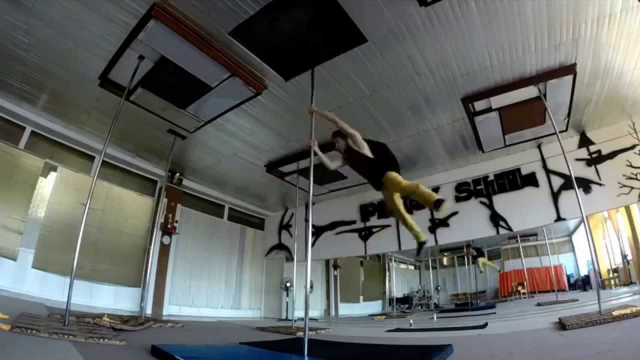 Flying stuff - YouTube