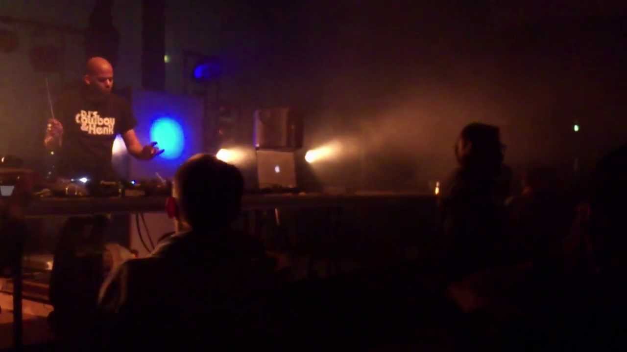 Classical Music Rave, Amsterdam - DJ's Cowboy & Henk's Henk - YouTube