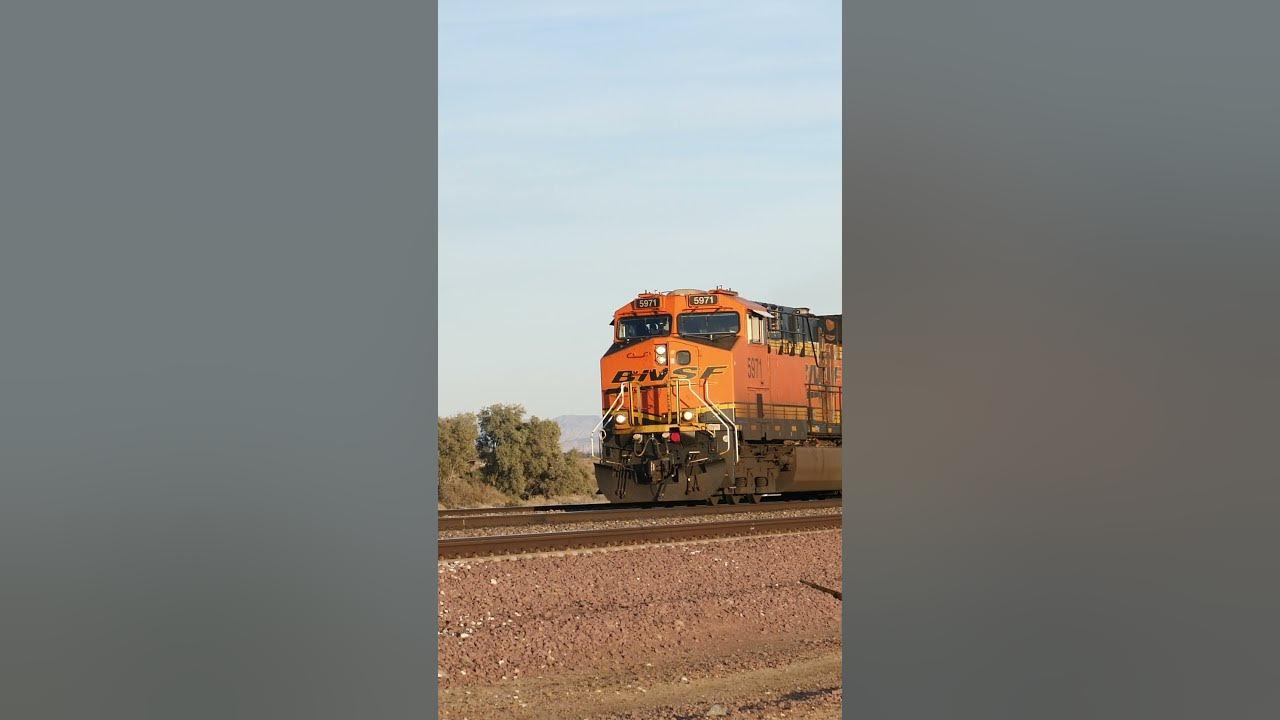 BNSF 5971 WB STACK TRAIN S-LPCLBT MP 740 NEEDLES SUB 12-14-2023 #train #railfaning #bnsftrains ...