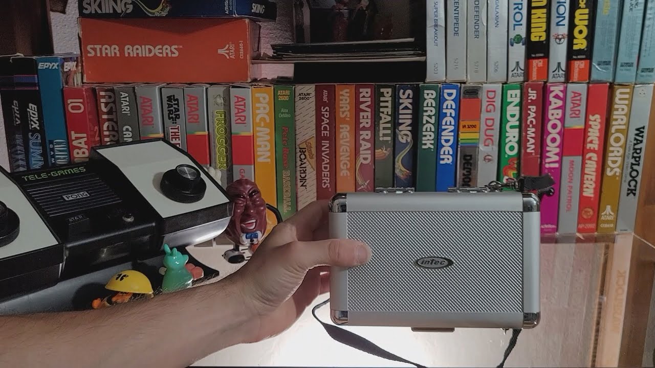 G1760 Safe Case Aluminum Metal Nintendo DS Carrying Case, Intec - YouTube