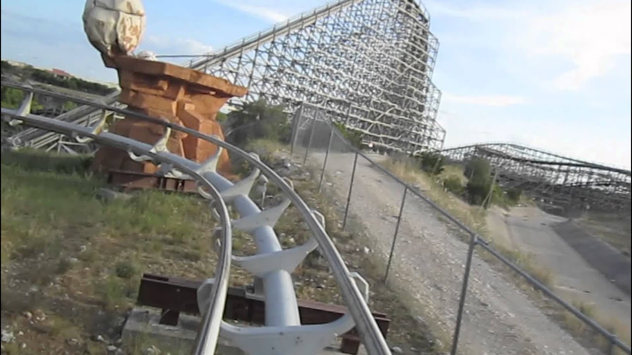 Road Runner Express Front Seat on-ride HD POV Six Flags Fiesta Texas ...
