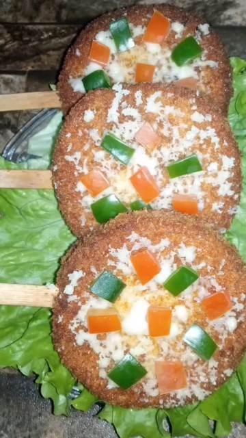 Bread Pizza Pops Recipe #food #@😋👍, - YouTube