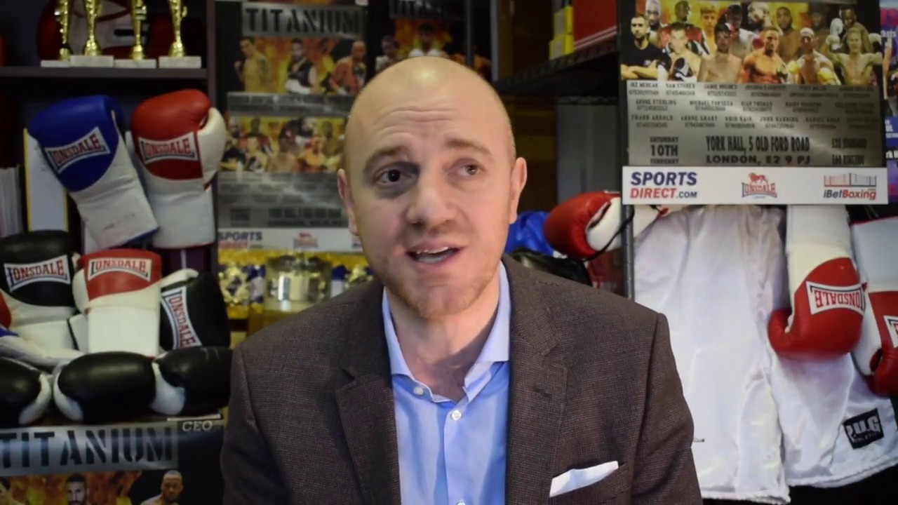 Phil Bowes Has To Do The Business! Mickey Helliet - YouTube