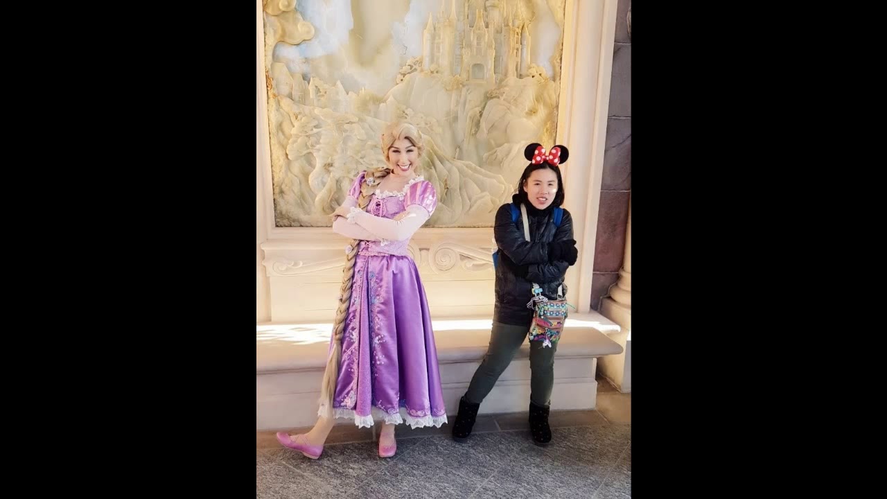 Carrichel meet Disney Princess at HK and Shanghai Disneyland - YouTube