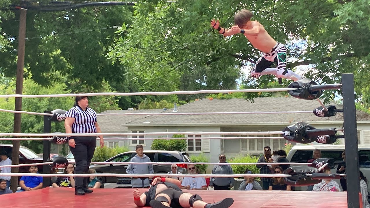 Andrew Cass w/RJ Singh vs Bobby Callahan 5/25/24 - YouTube