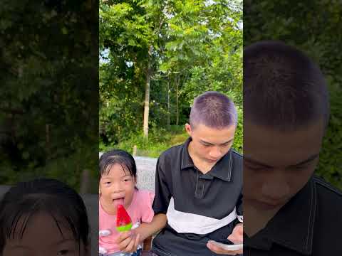 Little girl licking her brother's watermelon ice cream🍉🍧🤣 #shorts #funny #lollipop #short video
