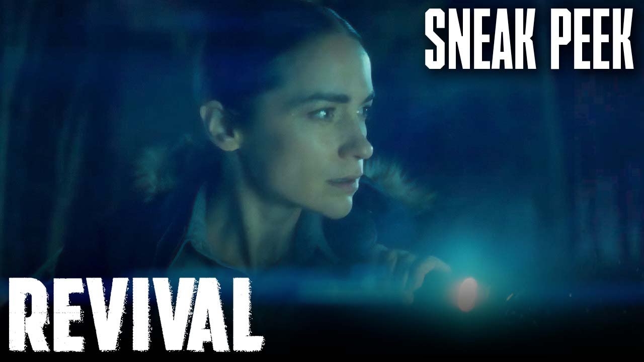 SNEAK PEEK: Who or What Killed These Animals? | Revival (S1 E1) | SYFY ...