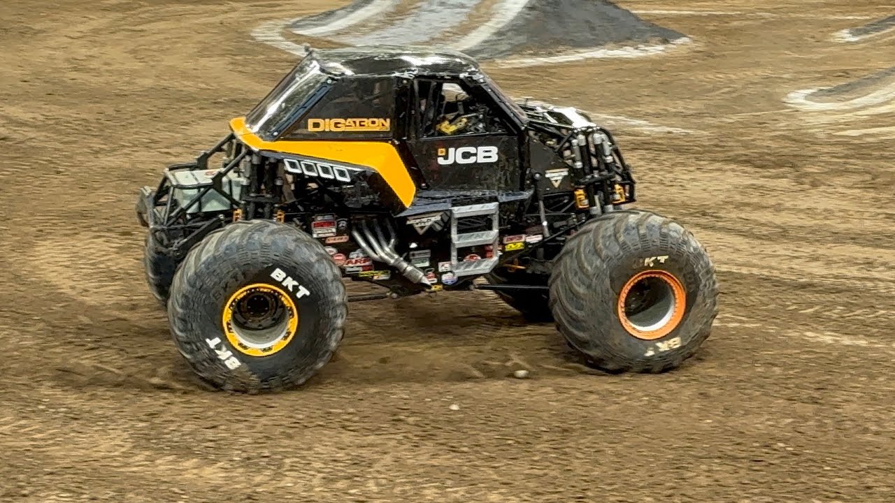 Monster Jam Minneapolis MN 2025 Show 2 Freestyle | JCB DIGatron - YouTube