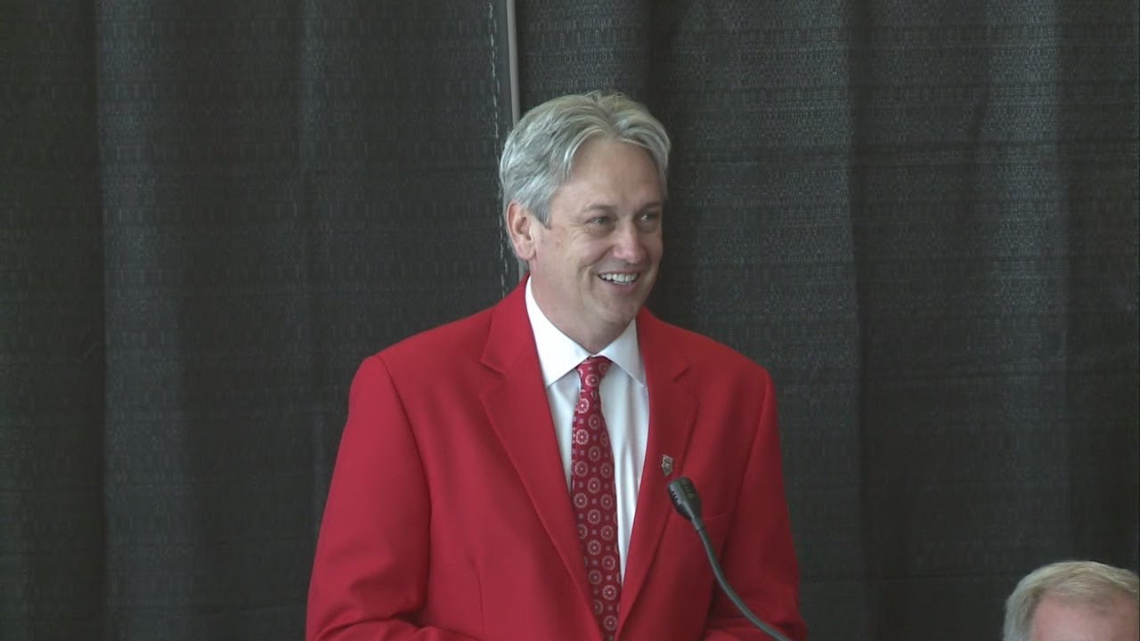 New UNM Head Coach Craig Neal meets the media - YouTube