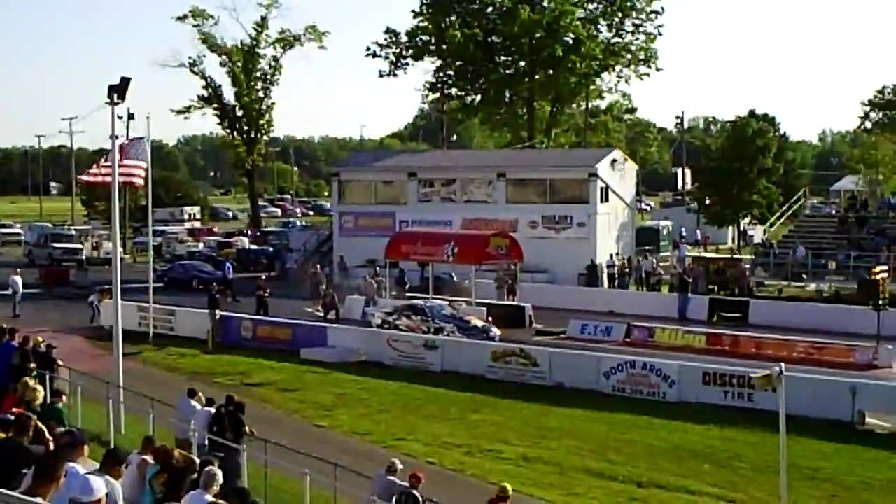 Dan Millen's Outlaw Mustang 6.77 @ 210mph - YouTube
