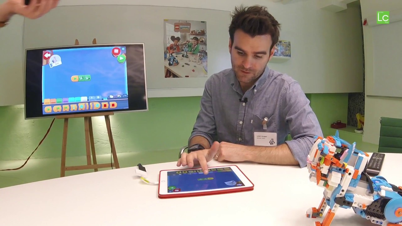 Review: LEGO Boost feat. LEGO Designer Simon Kent (LEGO 17101) - YouTube