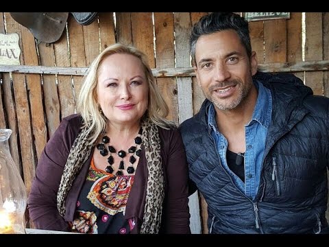 Claire Johnston chats about the new Mango Groove album - YouTube