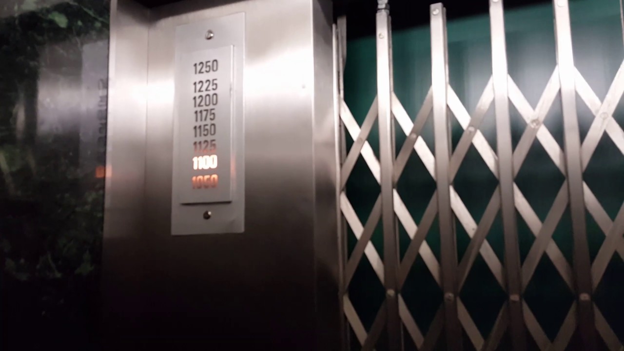 Destination 102th floor in Empire State Building - YouTube