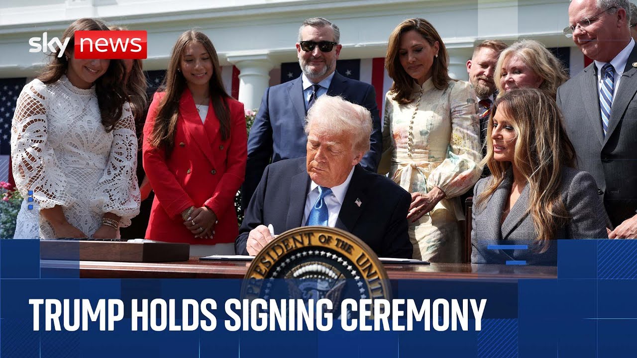 Trump holds signing ceremony at the White House after Putin call - YouTube