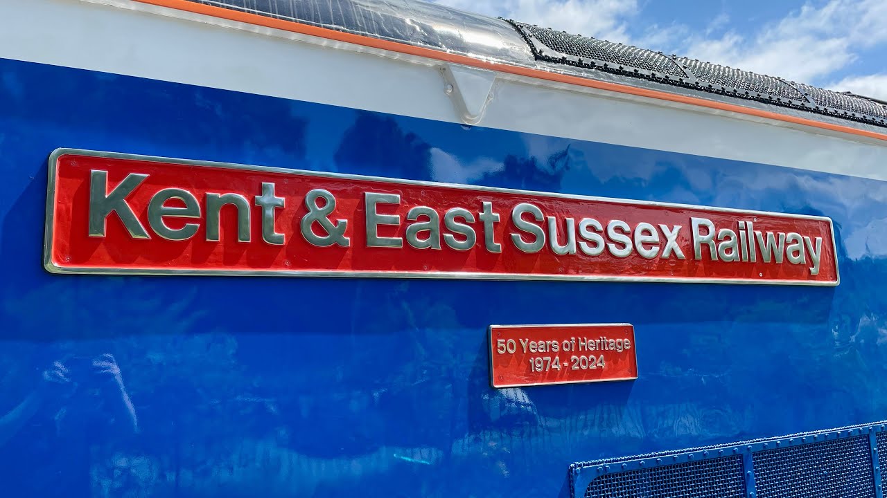 Class 73128 “ Kent & East Sussex Railway” departs Robertsbridge - YouTube