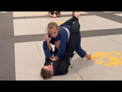 Aubrey snatches a quick win by Kimura!