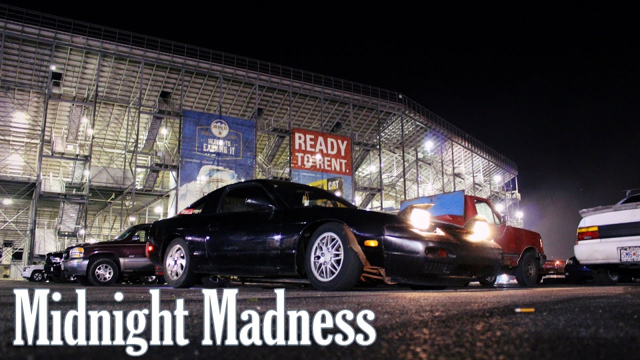 Drifting at Midnight Madness - Gateway Motorsports Park - YouTube