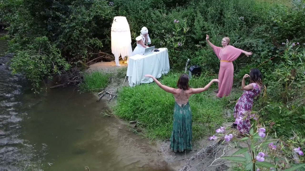 ECSTATIC MOON DANCE - Dj Haoui Sun - YouTube