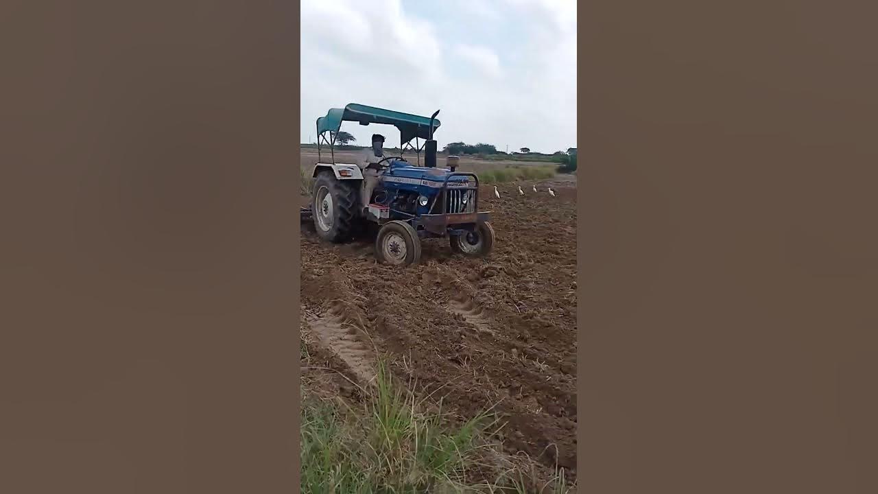 tractor se khet ki jutaai - YouTube