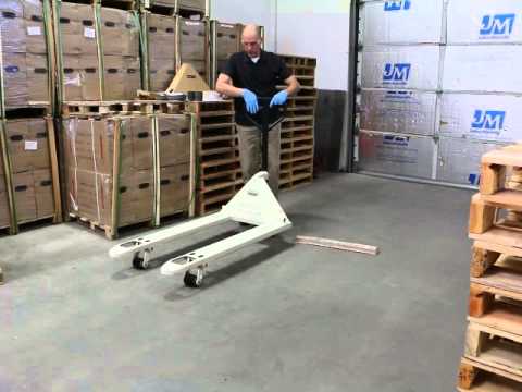 Turn the manual jack back upright - YouTube