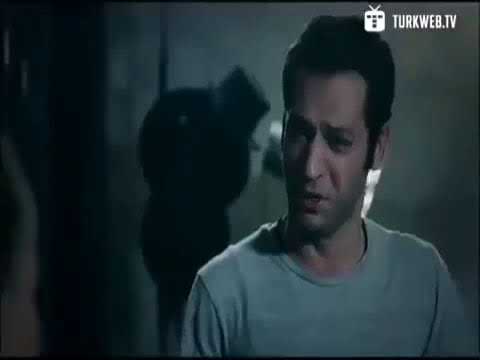 Yanimdasin amma dokunamiyorum...