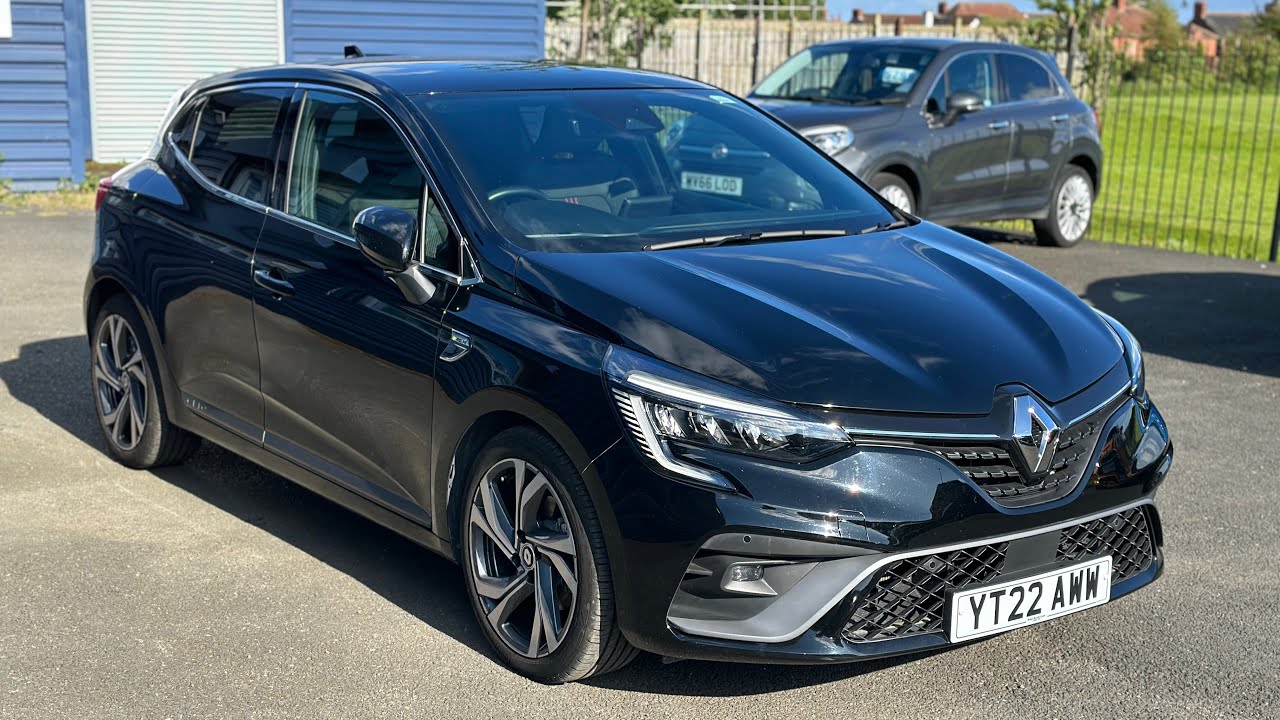 Renault Clio RS Line Auto E-Tech Hybrid 2022 22 Registration £16,999 ...