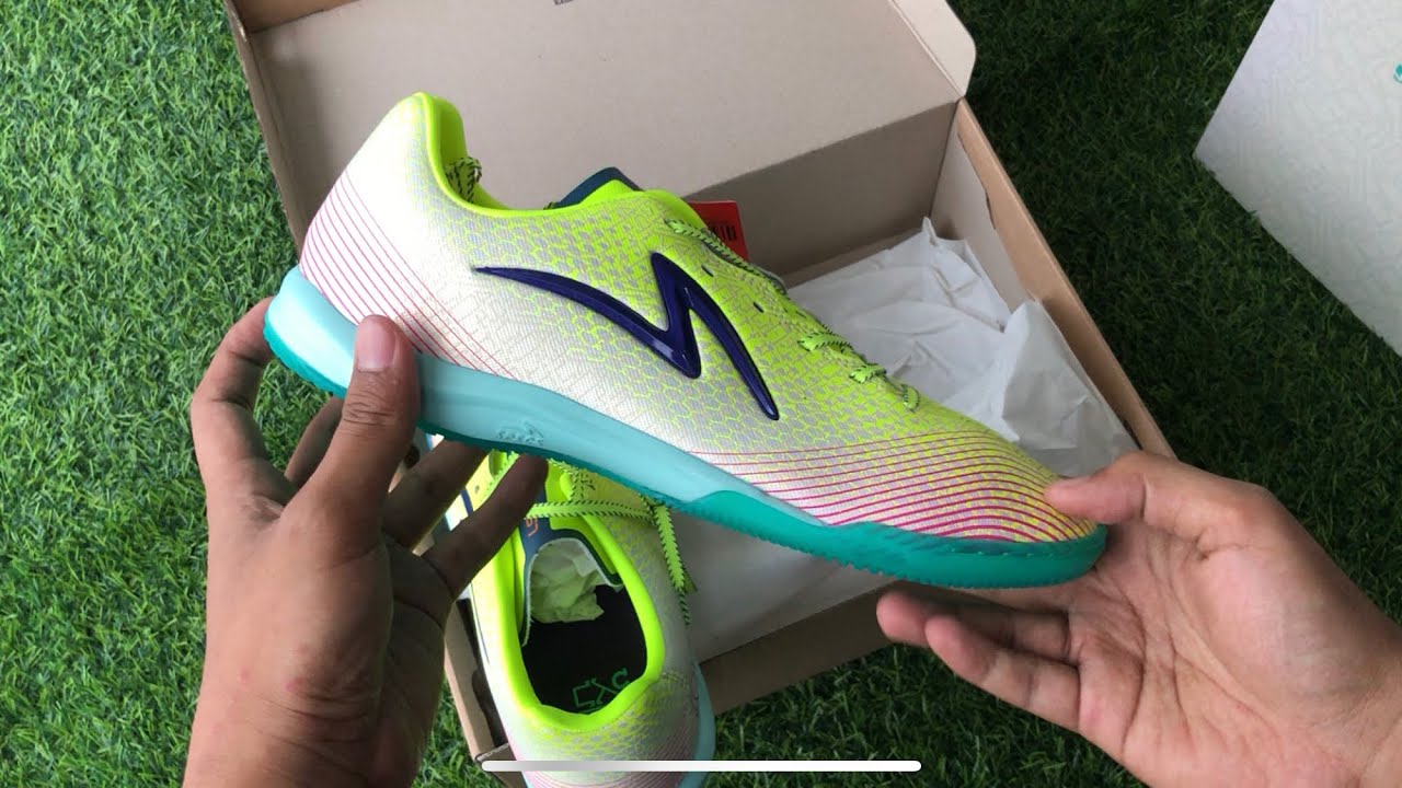 [REVIEW DETAIL] Specs X Runtuboy LS - OMEGA IN - YouTube