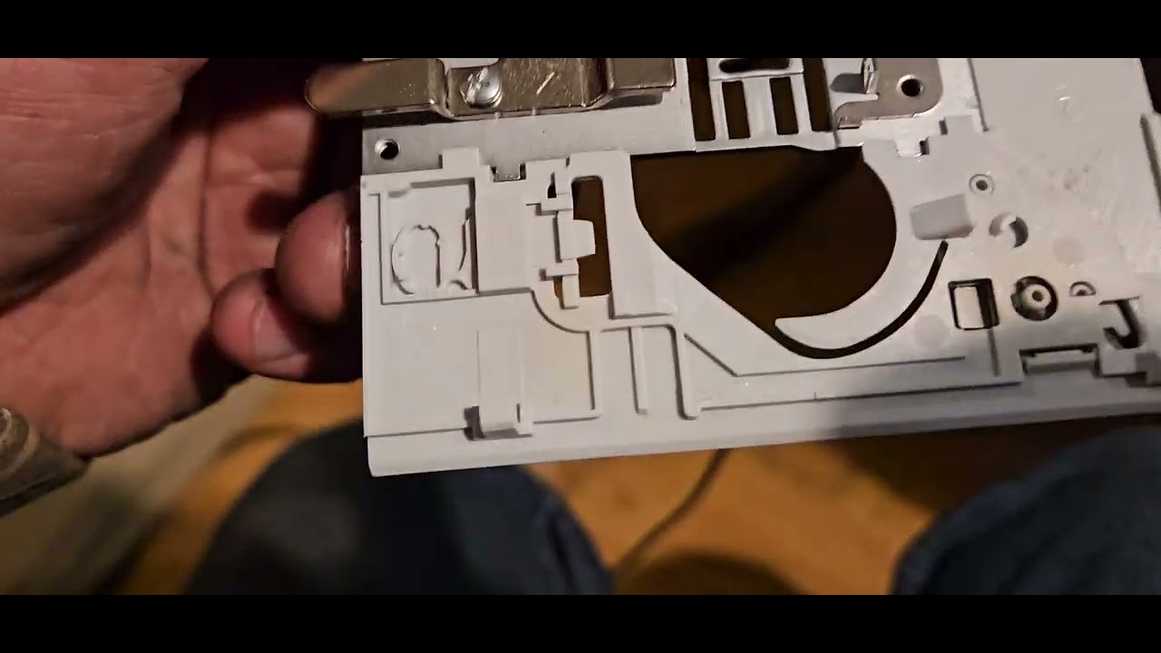 taking apart sewing machine brother xr6060 - YouTube