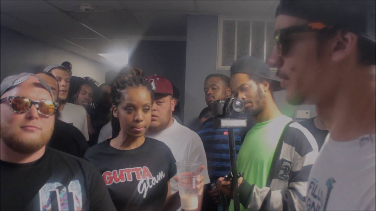 TIP Battles - Moonman vs DH | Rap Battle - YouTube