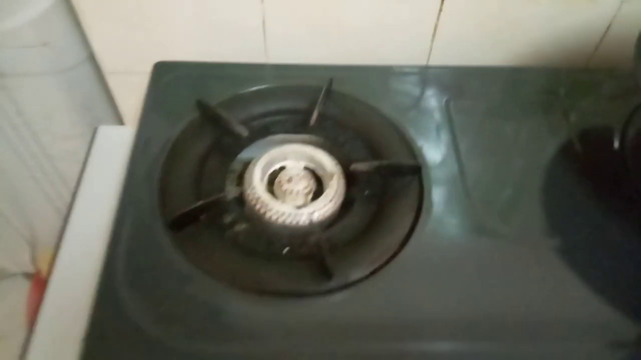 Cara Hidupkan Api Dapur Tanpa Guna Pemetik Api Atau Mancis - YouTube