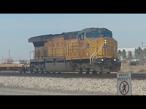 UP 6897 leads ZAILA in Santa Teresa New Mexico 2-1-25 - YouTube