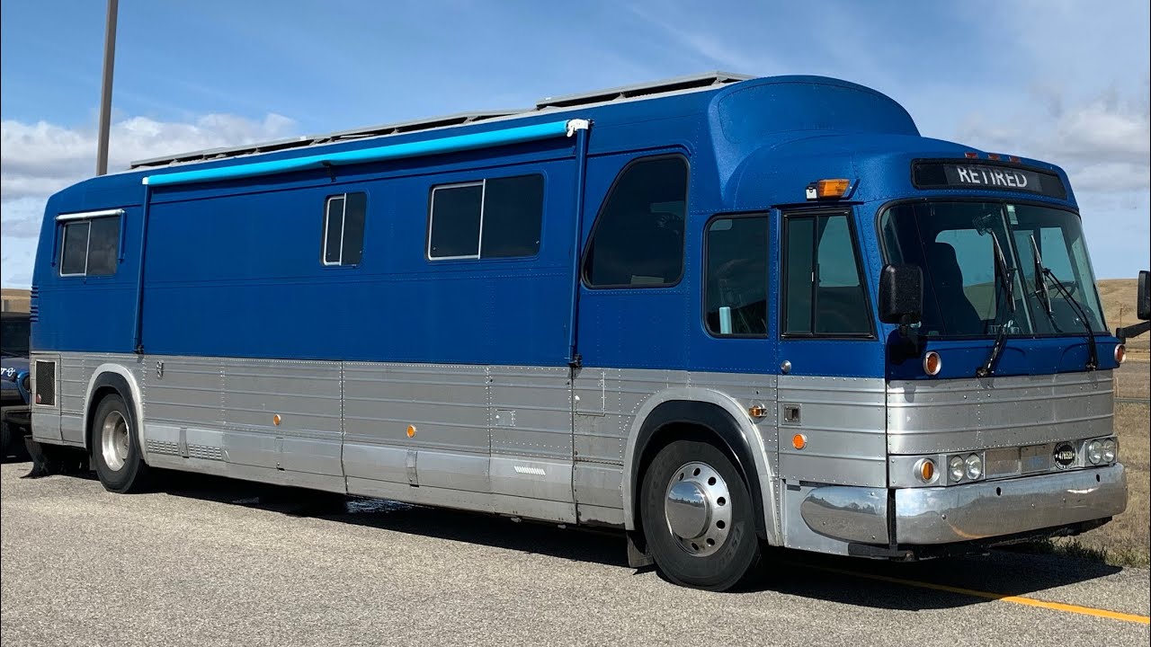 Lacroix Cruiser GMC 4905 Bus tour. - YouTube