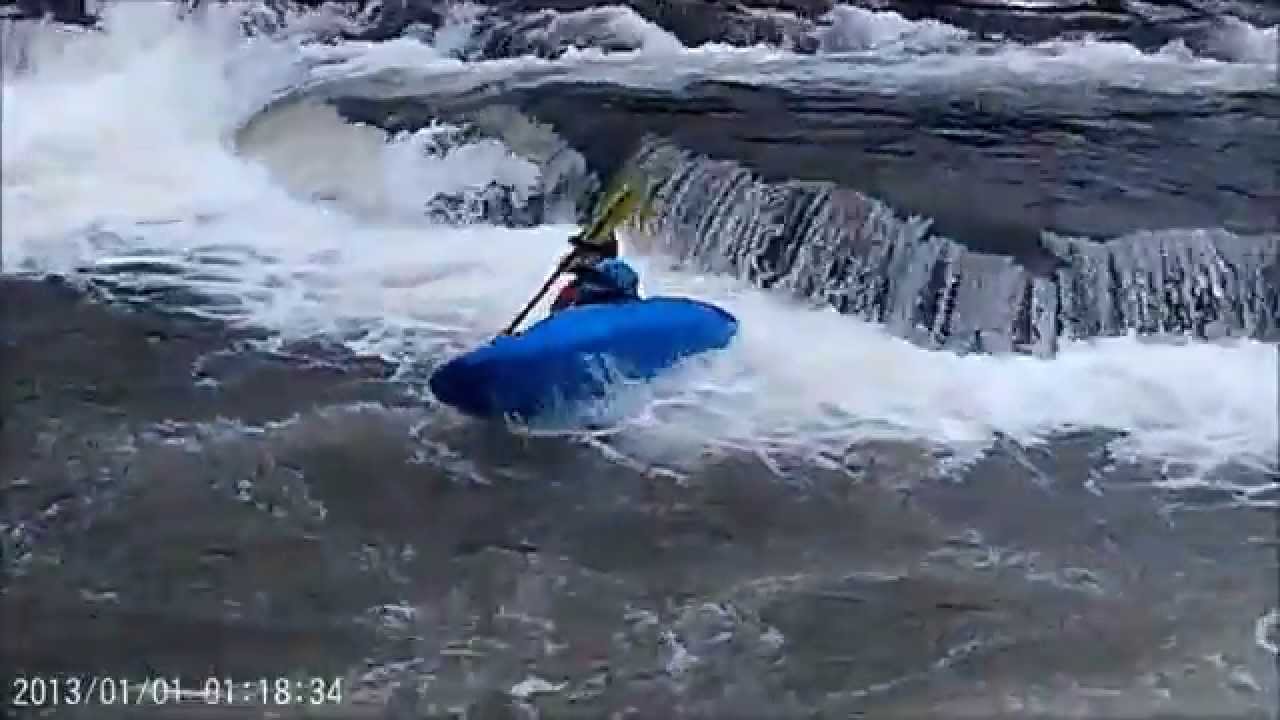 Pirates Canoe Club, USK Jan 2015 - YouTube