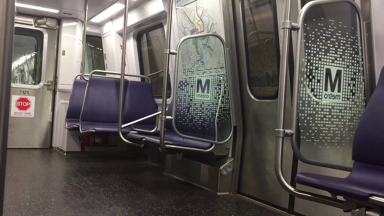 Washington DC Metro | Yellow Line: Shaw-Howard U to Mt Vernon Sq - YouTube