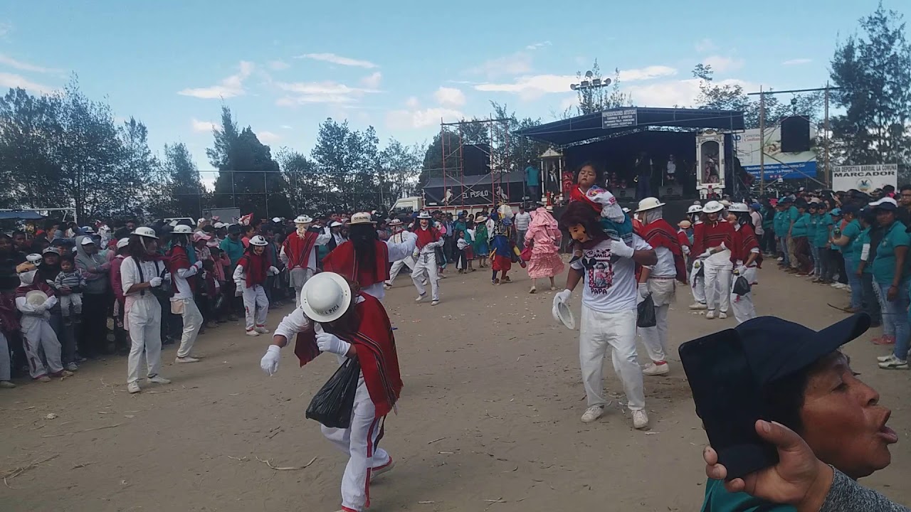 Fiestas de la comuna - YouTube