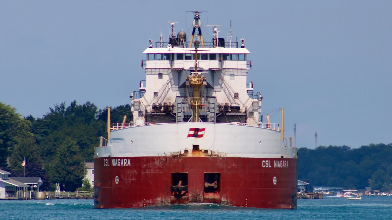 CSL Niagara Freighter - YouTube