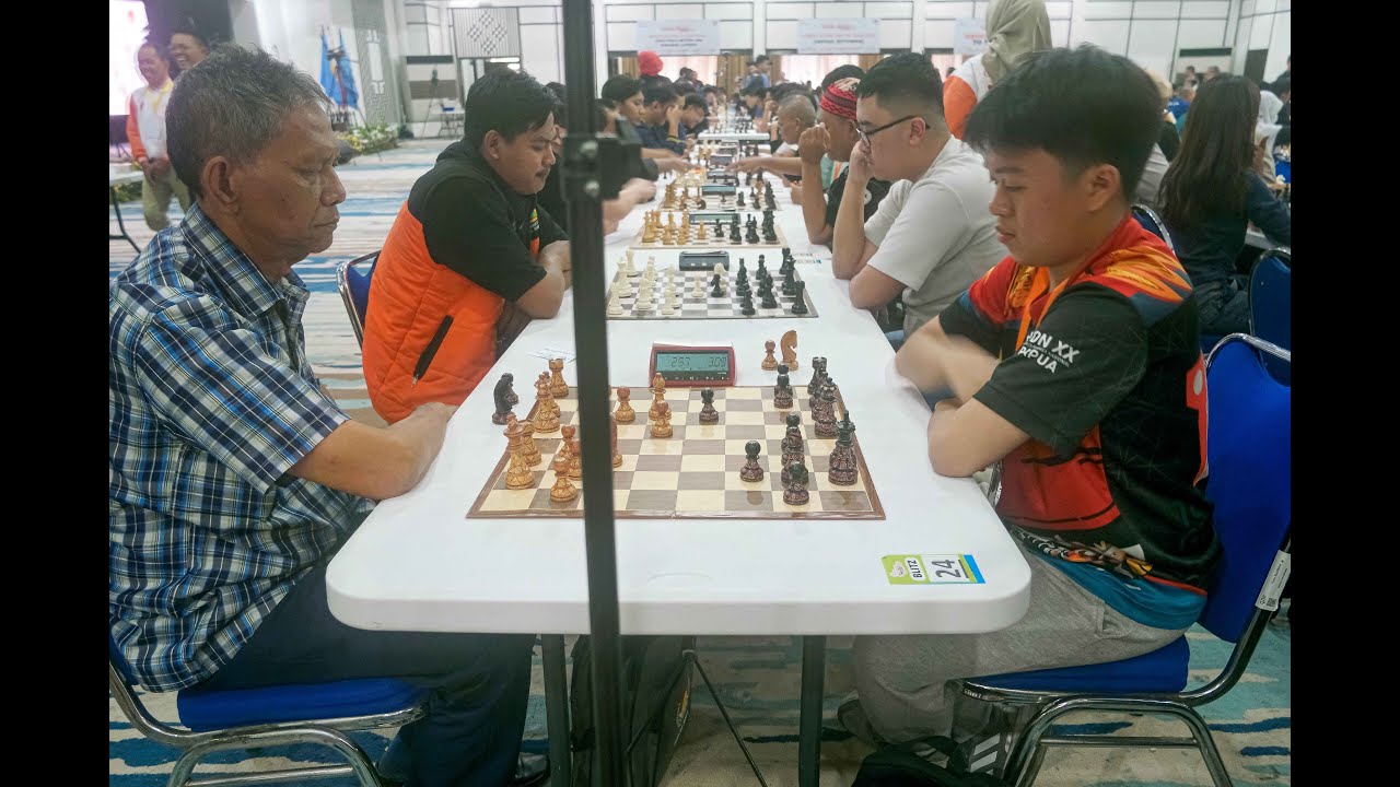 GM Cerdas Barus VS FM REYNARD KRISTOPHER, 15th JAPFA CHESS FESTIVAL ...
