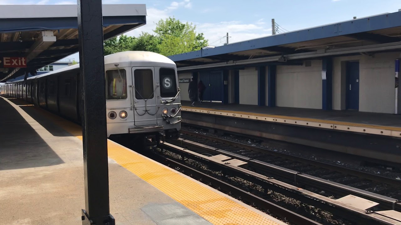 Rockaway Shuttle departing Broad Channel - YouTube