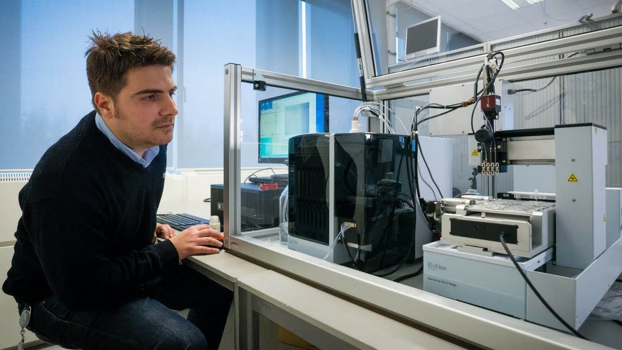 High-precision dispensing robot | Philips Engineering Solutions - YouTube