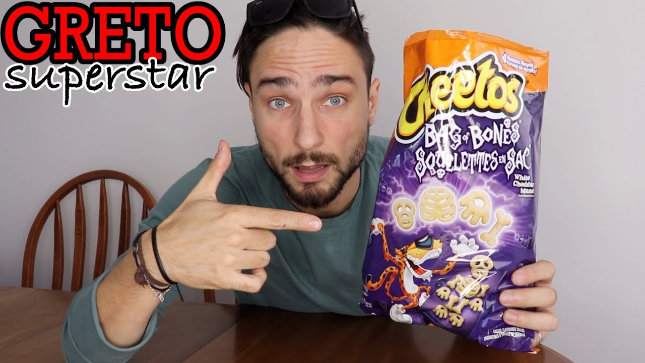 BUILDING A SKELETON OUT OF CHEETOS [HALLOWEEN CRAFT] - YouTube