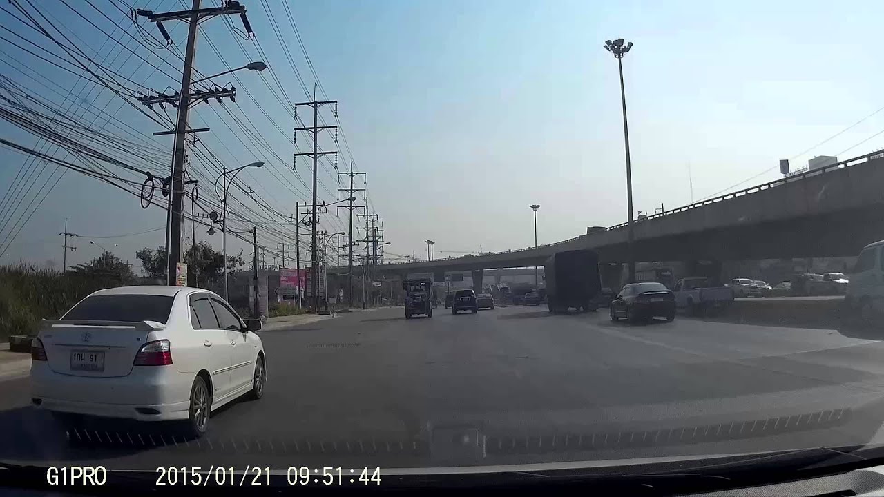 Close Call Car Accident || ViralHog - YouTube