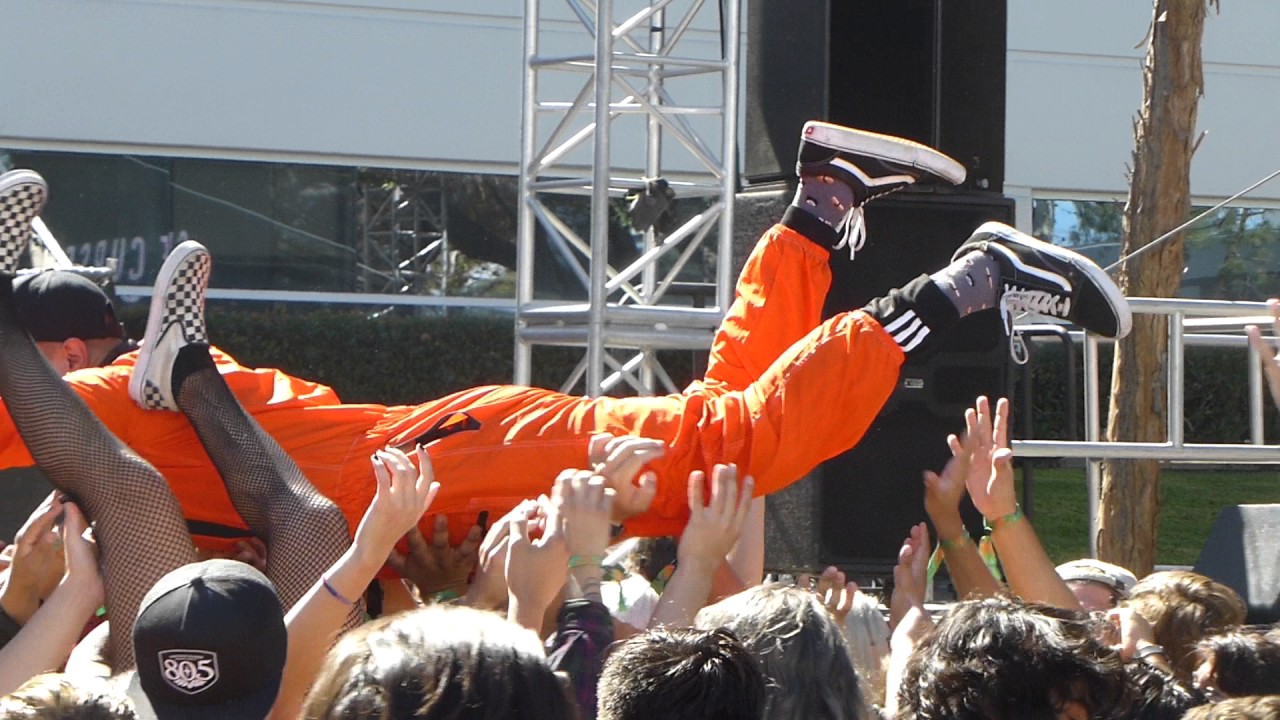 Surf Curse - Forever Dumb - BEACH GOTH 2016 - YouTube