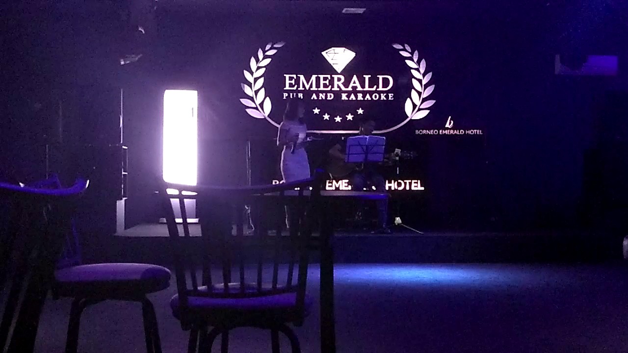 Aku Lelakimu With Mega@Borneo Emerald Hotel - YouTube