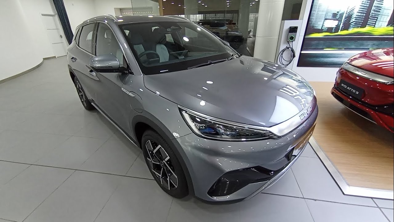 BYD Atto 3 EV Extended Range Boulder Gray walkaround exterior and ...